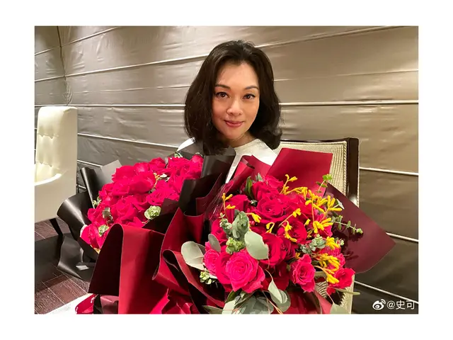 Actor Shi Ke posted her birthday photos. Unexpectedly, she and Gong Li ...