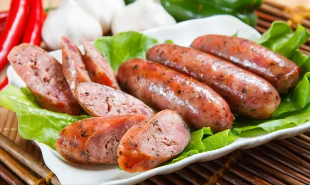 Garbage classification | What kind of garbage is expired sausage - news ...