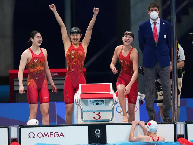 Look! In the relay that recreated the history of Chinese swimming ...